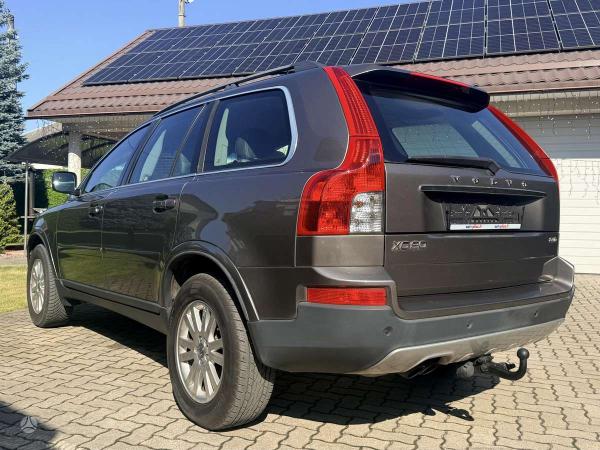 Brown Volvo XC90 2008 in Ukmerge, with an engine capacity of 2.40 L and mileage of 290 thousand km for 5750 €, photo 4 on AUTOMOTO.COM.LV