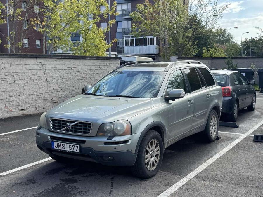 Brown Volvo XC90 2008 in Klaipeda, with an engine capacity of 3.20 L and mileage of 258 thousand km for 1999 €, photo 4 on AUTOMOTO.COM.LV