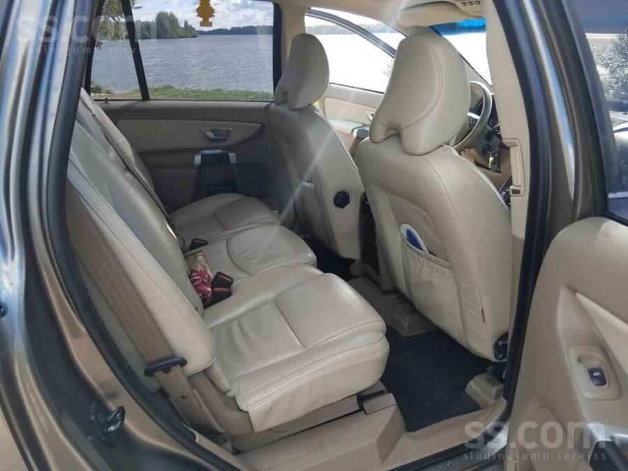 Brūns Volvo XC90 2008 Rīga, ar dzinēja tilpumu 2.40 L un nobraukumu 392 tūkst. km par 4000 €, foto 9 vietnē AUTOMOTO.COM.LV