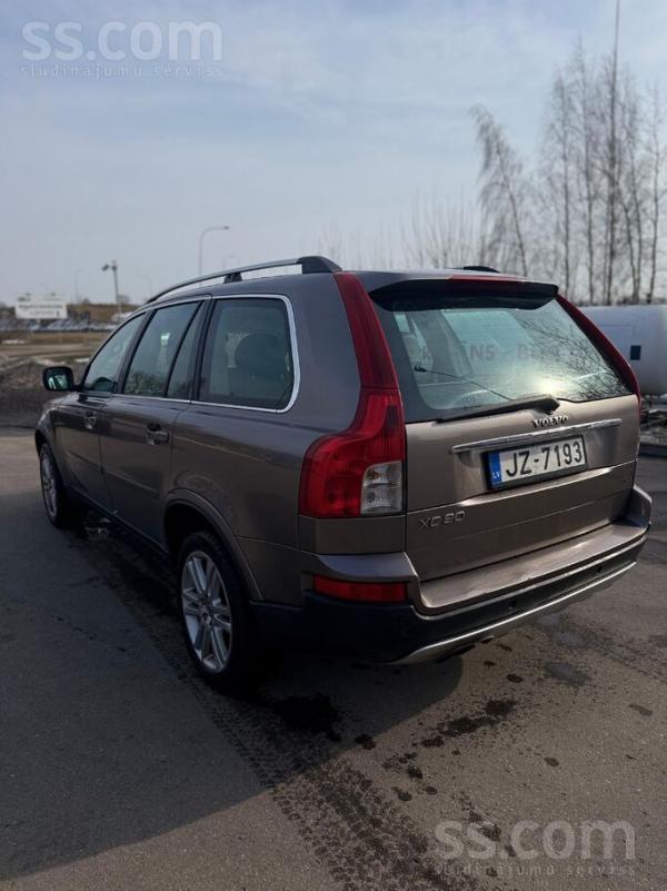 Brūns Volvo XC90 2008 Daugavpils, ar dzinēja tilpumu 2.40 L un nobraukumu 320 tūkst. km par 3500 €, foto 6 vietnē AUTOMOTO.COM.LV