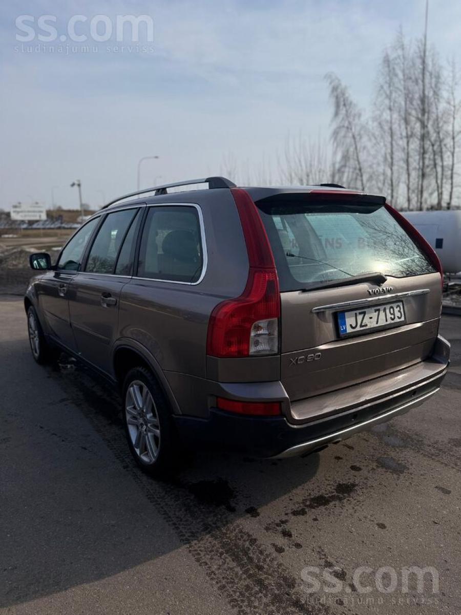 Brūns Volvo XC90 2008 Daugavpils, ar dzinēja tilpumu 2.40 L un nobraukumu 320 tūkst. km par 3500 €, foto 6 vietnē AUTOMOTO.COM.LV