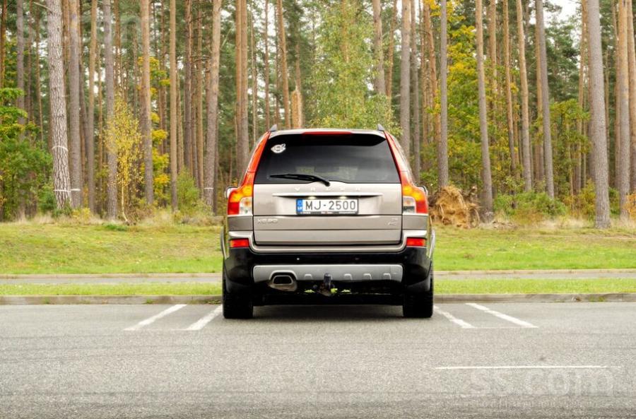 Brūns Volvo XC90 2008 Rīga, ar dzinēja tilpumu 2.40 L un nobraukumu 382 tūkst. km par 6990 €, foto 8 vietnē AUTOMOTO.COM.LV