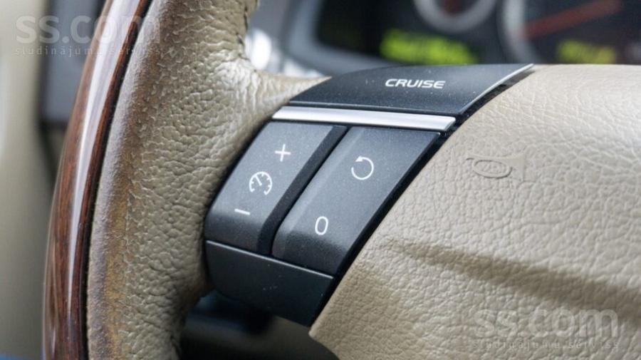 Brūns Volvo XC90 2008 Rīga, ar dzinēja tilpumu 2.40 L un nobraukumu 382 tūkst. km par 6990 €, foto 21 vietnē AUTOMOTO.COM.LV