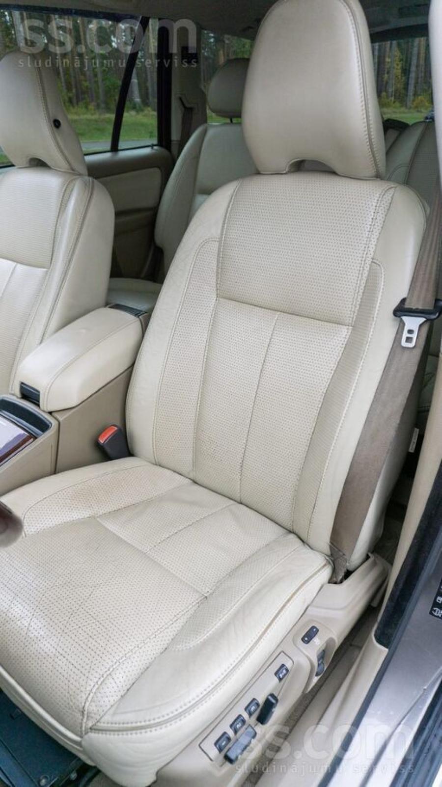Brūns Volvo XC90 2008 Rīga, ar dzinēja tilpumu 2.40 L un nobraukumu 382 tūkst. km par 6990 €, foto 27 vietnē AUTOMOTO.COM.LV