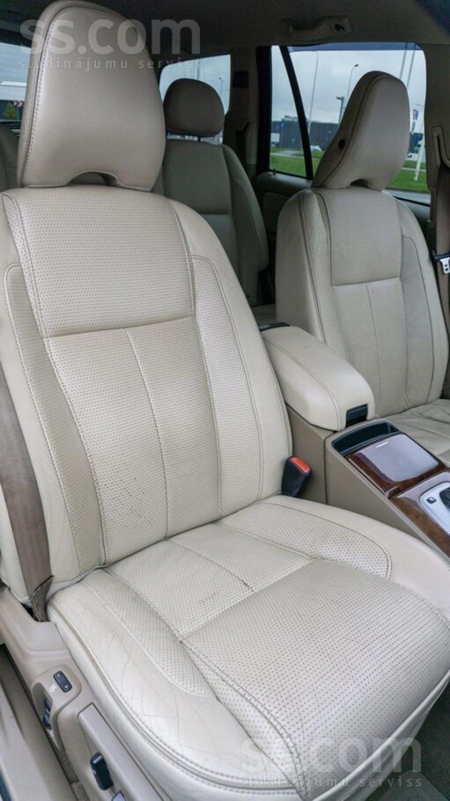Brūns Volvo XC90 2008 Rīga, ar dzinēja tilpumu 2.40 L un nobraukumu 382 tūkst. km par 6990 €, foto 28 vietnē AUTOMOTO.COM.LV