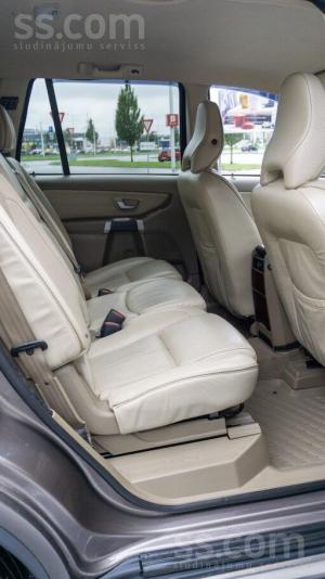 Brūns Volvo XC90 2008 Rīga, ar dzinēja tilpumu 2.40 L un nobraukumu 382 tūkst. km par 6990 €, foto 29 vietnē AUTOMOTO.COM.LV