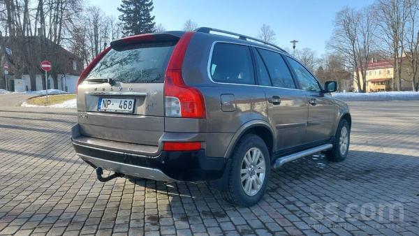 Brūns Volvo XC90 2009 Alūksne, ar dzinēja tilpumu 2.40 L un nobraukumu 0 tūkst. km par 4700 €, foto 5 vietnē AUTOMOTO.COM.LV