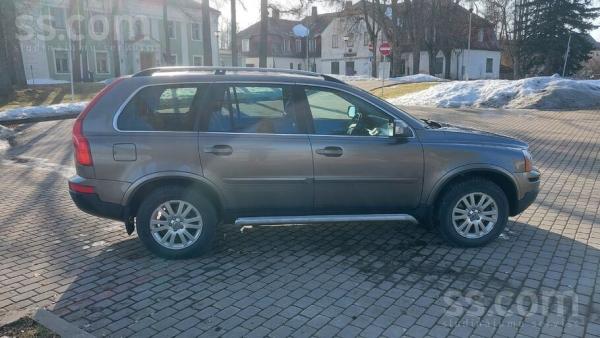 Brūns Volvo XC90 2009 Alūksne, ar dzinēja tilpumu 2.40 L un nobraukumu 0 tūkst. km par 4700 €, foto 10 vietnē AUTOMOTO.COM.LV