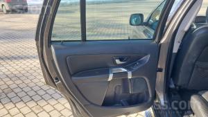 Brown Volvo XC90 2009 in Aluksne, with an engine capacity of 2.40 L and mileage of 0 thousand km for 4700 €, photo 24 on AUTOMOTO.COM.LV
