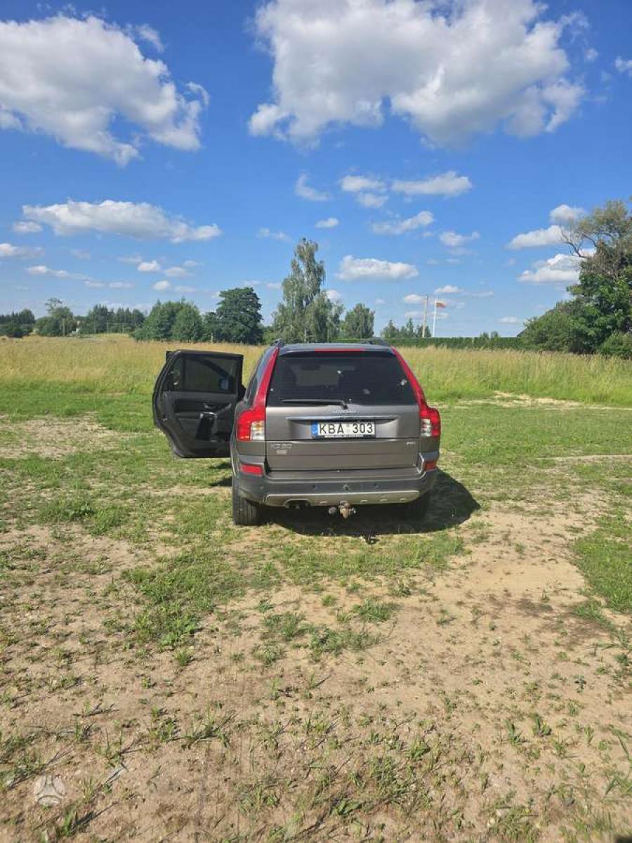 Brūns Volvo XC90 2009 Kaišiadorys, ar dzinēja tilpumu 2.40 L un nobraukumu 307 tūkst. km par 5800 €, foto 8 vietnē AUTOMOTO.COM.LV