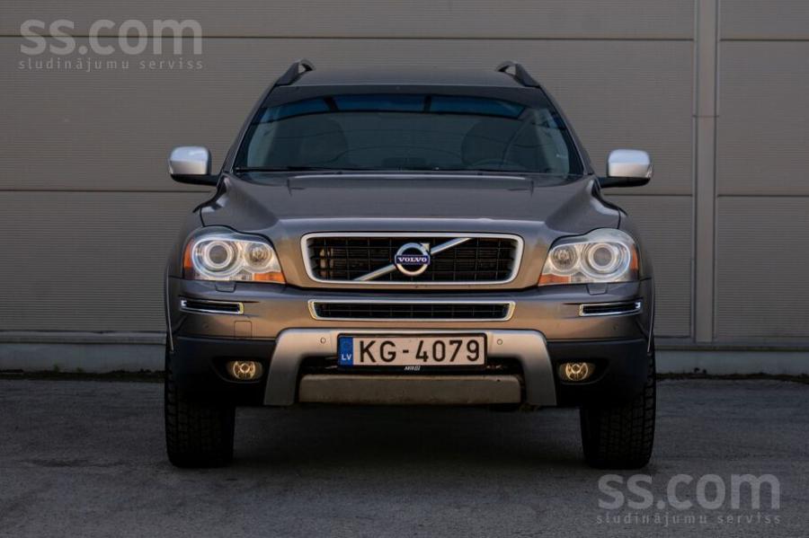 Brūns Volvo XC90 2010 Rīga, ar dzinēja tilpumu 2.40 L un nobraukumu 0 tūkst. km par 9452 €, foto 2 vietnē AUTOMOTO.COM.LV