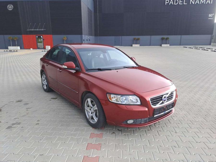 Brown Volvo XC90 2010 in Siauliai, with an engine capacity of 1.60 L and mileage of 238 thousand km for 3900 €, photo 12 on AUTOMOTO.COM.LV