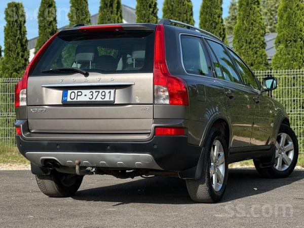Brown Volvo XC90 2010 in Jelgava, with an engine capacity of 2.40 L and mileage of 0 thousand km for 8490 €, photo 4 on AUTOMOTO.COM.LV
