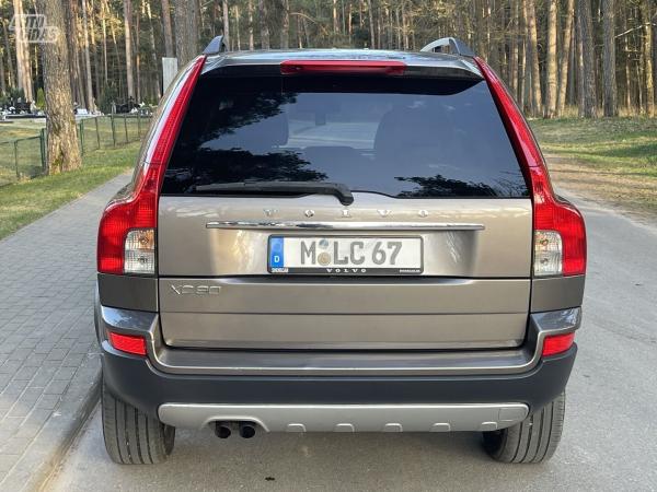 Brown Volvo XC90 2011 in Vilnius, with an engine capacity of 2.40 L and mileage of 290 thousand km for 8850 €, photo 8 on AUTOMOTO.COM.LV