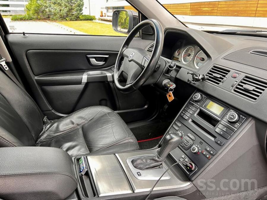 Brūns Volvo XC90 2011 Rīga, ar dzinēja tilpumu 2.40 L un nobraukumu 283 tūkst. km par 8650 €, foto 15 vietnē AUTOMOTO.COM.LV