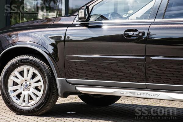 Brūns Volvo XC90 2011 Tukums, ar dzinēja tilpumu 2.40 L un nobraukumu 0 tūkst. km par 9490 €, foto 9 vietnē AUTOMOTO.COM.LV