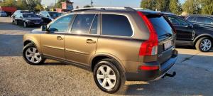 Brown Volvo XC90 2011 in Riga, with an engine capacity of 2.40 L and mileage of 217 thousand km for 11200 €, photo 5 on AUTOMOTO.COM.LV