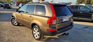 Brown Volvo XC90 2011 in Riga, with an engine capacity of 2.40 L and mileage of 217 thousand km for 11200 €, photo 6 on AUTOMOTO.COM.LV