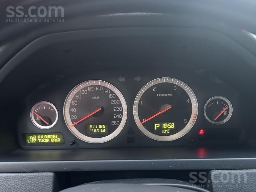 Brūns Volvo XC90 2011 Rīga, ar dzinēja tilpumu 2.40 L un nobraukumu 320 tūkst. km par 8550 €, foto 8 vietnē AUTOMOTO.COM.LV
