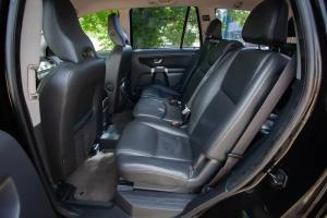 Brown Volvo XC90 2011 in Tukums, with an engine capacity of 2.40 L and mileage of 360 thousand km for 9490 €, photo 14 on AUTOMOTO.COM.LV