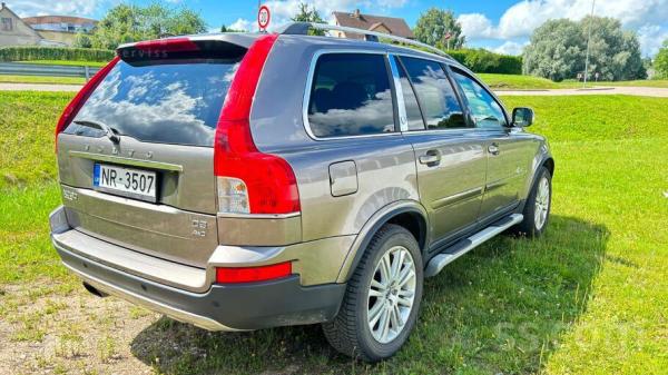Brown Volvo XC90 2011 in Madona, with an engine capacity of 2.40 L and mileage of 335 thousand km for 8300 €, photo 5 on AUTOMOTO.COM.LV
