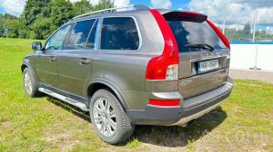 Brūns Volvo XC90 2011 Madona, ar dzinēja tilpumu 2.40 L un nobraukumu 335 tūkst. km par 8300 €, foto 8 vietnē AUTOMOTO.COM.LV
