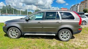 Brūns Volvo XC90 2011 Madona, ar dzinēja tilpumu 2.40 L un nobraukumu 335 tūkst. km par 8300 €, foto 9 vietnē AUTOMOTO.COM.LV