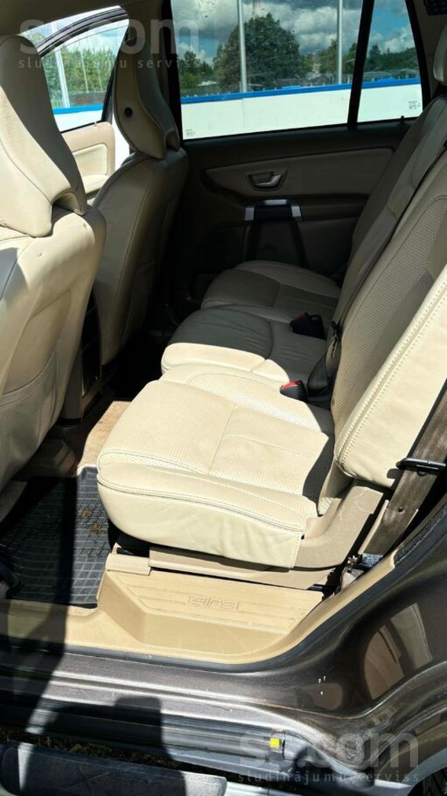 Brūns Volvo XC90 2011 Madona, ar dzinēja tilpumu 2.40 L un nobraukumu 335 tūkst. km par 8300 €, foto 12 vietnē AUTOMOTO.COM.LV