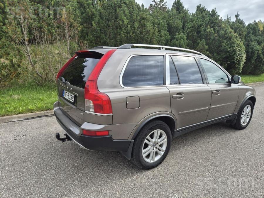 Brown Volvo XC90 2011 in Talsi, with an engine capacity of 2.40 L and mileage of 222 thousand km for 9200 €, photo 5 on AUTOMOTO.COM.LV