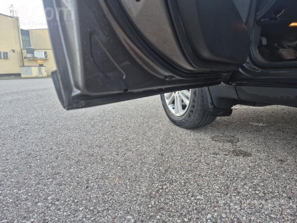 Brūns Volvo XC90 2011 Talsi, ar dzinēja tilpumu 2.40 L un nobraukumu 222 tūkst. km par 9200 €, foto 10 vietnē AUTOMOTO.COM.LV