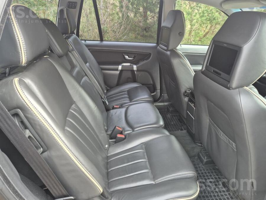 Brown Volvo XC90 2011 in Talsi, with an engine capacity of 2.40 L and mileage of 222 thousand km for 9200 €, photo 15 on AUTOMOTO.COM.LV