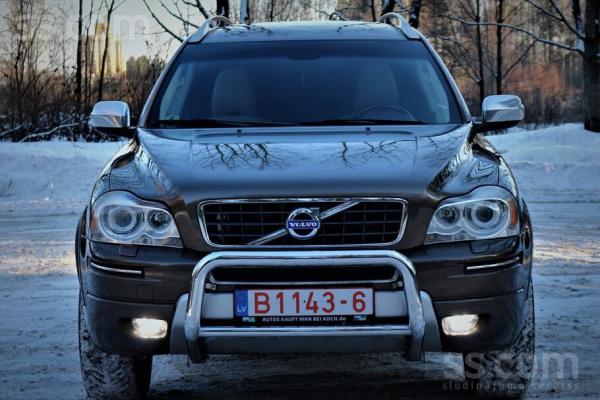 Brūns Volvo XC90 2012 Rīga, ar dzinēja tilpumu 2.40 L un nobraukumu 270 tūkst. km par 12900 €, foto 1 vietnē AUTOMOTO.COM.LV