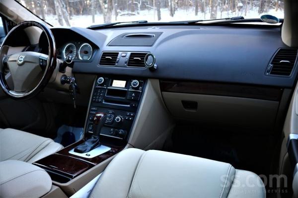 Brūns Volvo XC90 2012 Rīga, ar dzinēja tilpumu 2.40 L un nobraukumu 270 tūkst. km par 12900 €, foto 8 vietnē AUTOMOTO.COM.LV