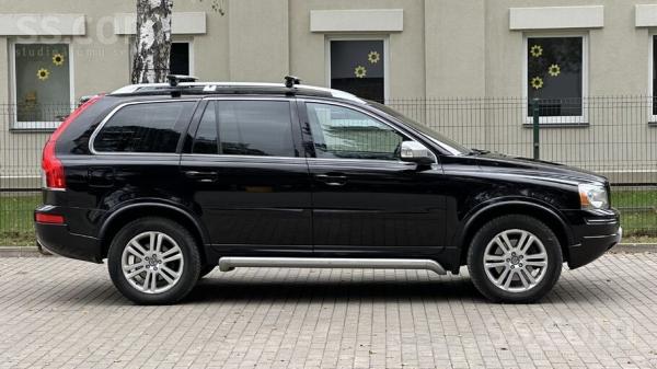 Brown Volvo XC90 2012 in Riga, with an engine capacity of 2.40 L and mileage of 361 thousand km for 11950 €, photo 4 on AUTOMOTO.COM.LV