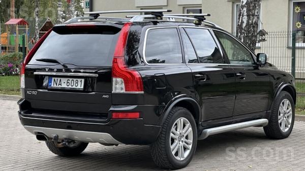 Brown Volvo XC90 2012 in Riga, with an engine capacity of 2.40 L and mileage of 361 thousand km for 11950 €, photo 5 on AUTOMOTO.COM.LV