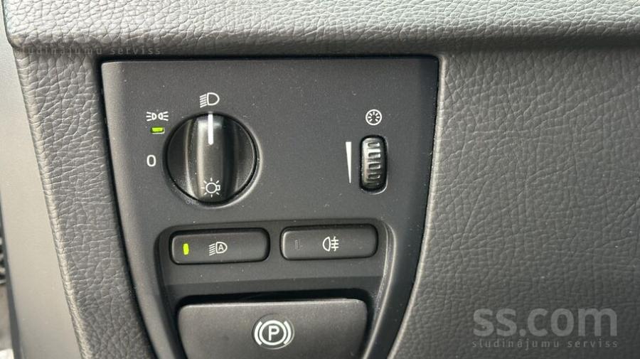 Brūns Volvo XC90 2012 Rīga, ar dzinēja tilpumu 2.40 L un nobraukumu 361 tūkst. km par 11950 €, foto 13 vietnē AUTOMOTO.COM.LV
