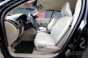 Brown Volvo XC90 2012 in Jelgava, with an engine capacity of 2.40 L and mileage of 0 thousand km for 10850 €, photo 8 on AUTOMOTO.COM.LV
