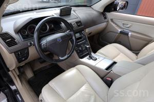 Brown Volvo XC90 2012 in Jelgava, with an engine capacity of 2.40 L and mileage of 0 thousand km for 10850 €, photo 9 on AUTOMOTO.COM.LV