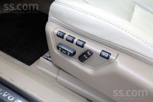 Brown Volvo XC90 2012 in Jelgava, with an engine capacity of 2.40 L and mileage of 0 thousand km for 10850 €, photo 26 on AUTOMOTO.COM.LV