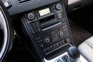 Brūns Volvo XC90 2012 Jelgava, ar dzinēja tilpumu 2.40 L un nobraukumu 367 tūkst. km par 10990 €, foto 20 vietnē AUTOMOTO.COM.LV