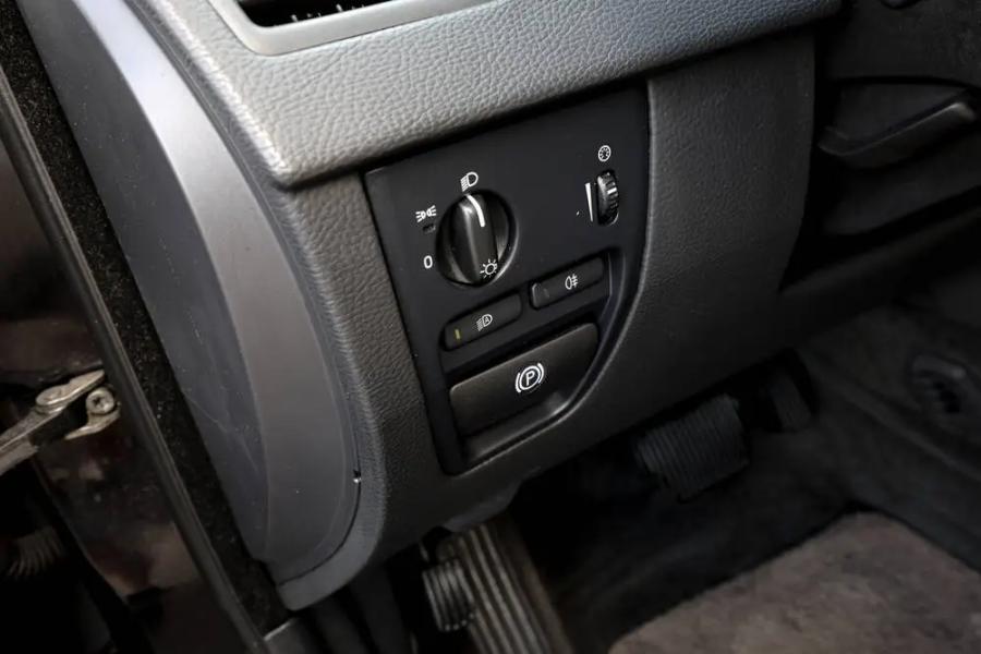 Brūns Volvo XC90 2012 Jelgava, ar dzinēja tilpumu 2.40 L un nobraukumu 367 tūkst. km par 10990 €, foto 27 vietnē AUTOMOTO.COM.LV
