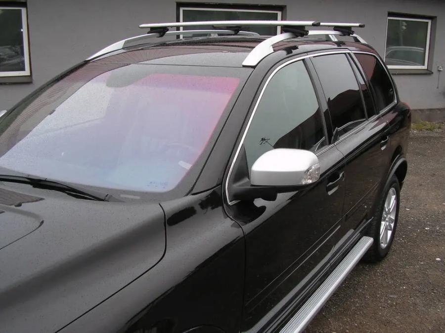 Brown Volvo XC90 2012 in Sigulda, with an engine capacity of 2.40 L and mileage of 361 thousand km for 10850 €, photo 13 on AUTOMOTO.COM.LV