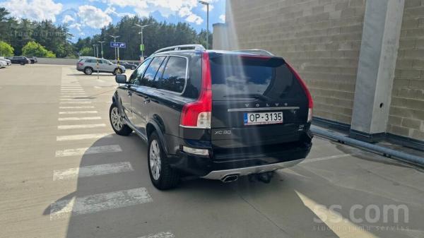 Brown Volvo XC90 2012 in Riga, with an engine capacity of 2.50 L and mileage of 322 thousand km for 12000 €, photo 7 on AUTOMOTO.COM.LV