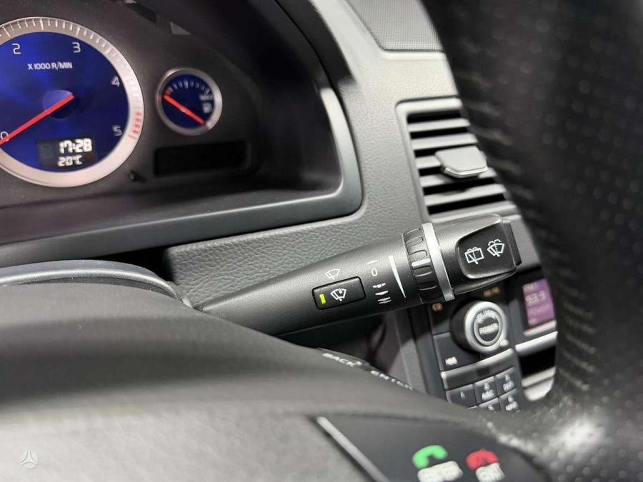 Brūns Volvo XC90 2012 Utena, ar dzinēja tilpumu 2.40 L un nobraukumu 263 tūkst. km par 12950 €, foto 11 vietnē AUTOMOTO.COM.LV