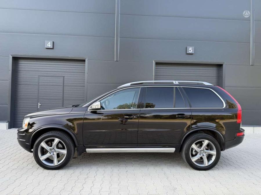 Brūns Volvo XC90 2012 Utena, ar dzinēja tilpumu 2.40 L un nobraukumu 263 tūkst. km par 12950 €, foto 52 vietnē AUTOMOTO.COM.LV
