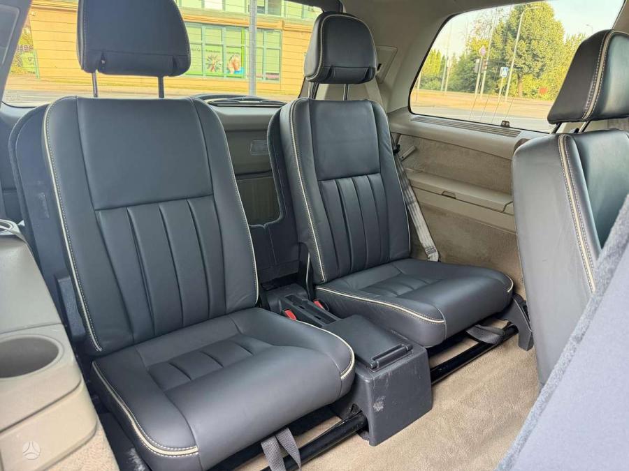 Brown Volvo XC90 2012 in Utena, with an engine capacity of 2.40 L and mileage of 238 thousand km for 12950 €, photo 30 on AUTOMOTO.COM.LV
