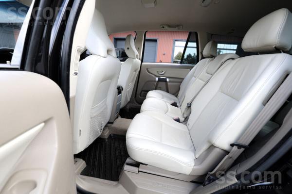 Brown Volvo XC90 2012 in Jelgava, with an engine capacity of 2.40 L and mileage of 0 thousand km for 10750 €, photo 11 on AUTOMOTO.COM.LV