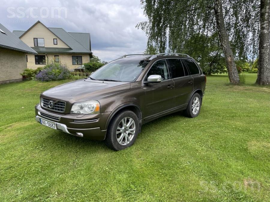 Brown Volvo XC90 2013 in Riga, with an engine capacity of 2.40 L and mileage of 373 thousand km for 9200 €, photo 1 on AUTOMOTO.COM.LV