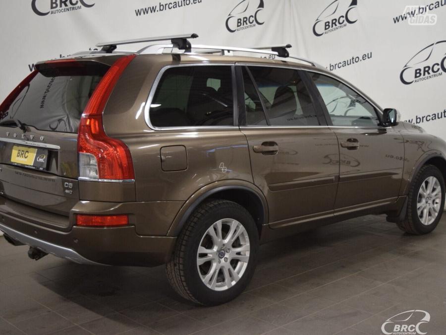 Brown Volvo XC90 2013 in Riga, with an engine capacity of 2.40 L and mileage of 204 thousand km for 12900 €, photo 2 on AUTOMOTO.COM.LV