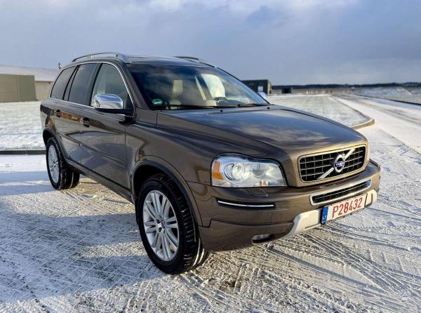 Brūns Volvo XC90 2013 Viļņa, ar dzinēja tilpumu 2.40 L un nobraukumu 298 tūkst. km par 11150 €, foto 1 vietnē AUTOMOTO.COM.LV